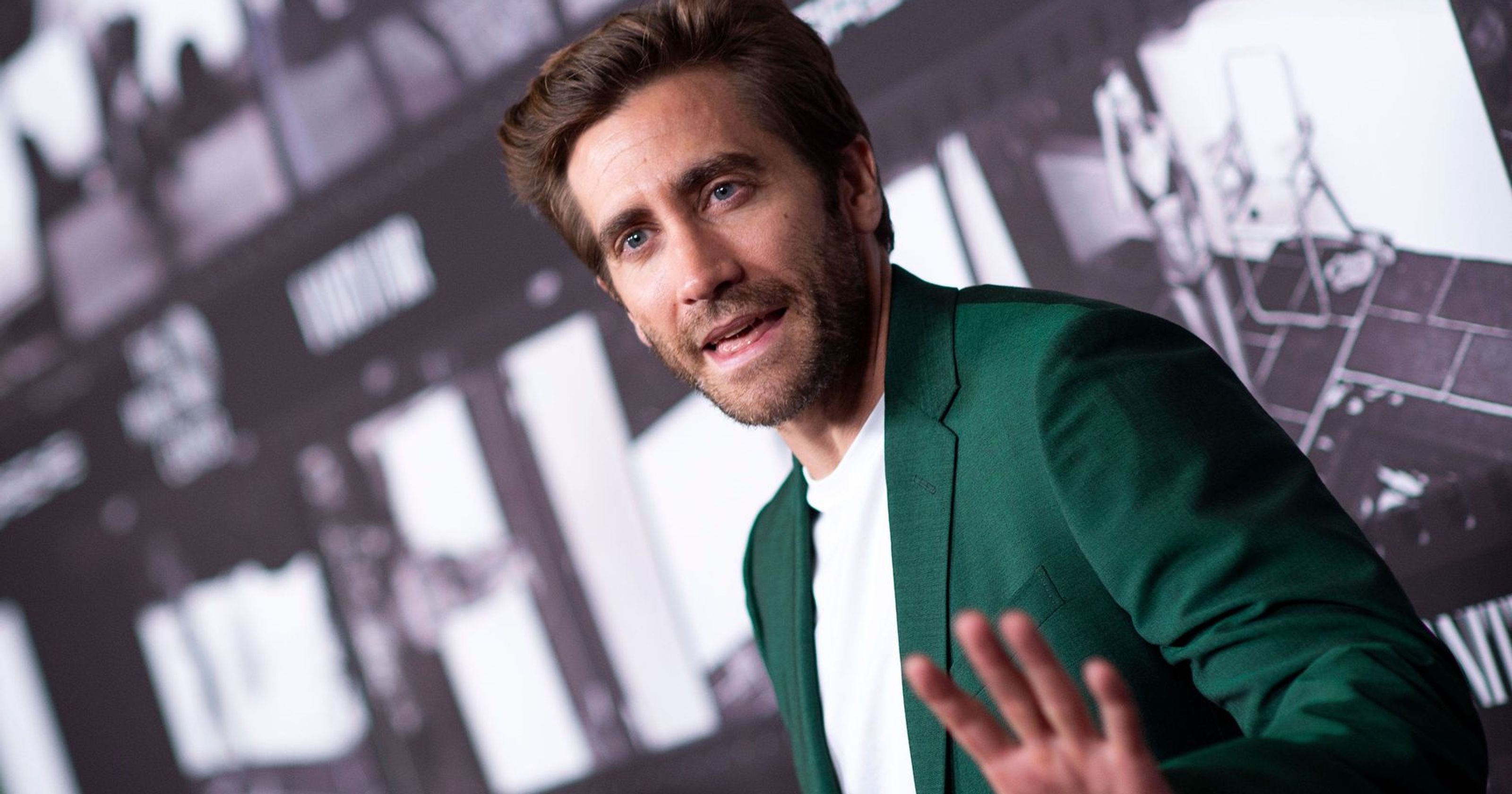 Jake Gyllenhaal's Mysterio in the New Spider-Man: Far From Home Trailer