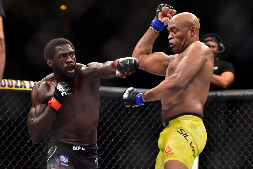 UFC 237: Anderson Silva loses to Jared Cannonier via TKO