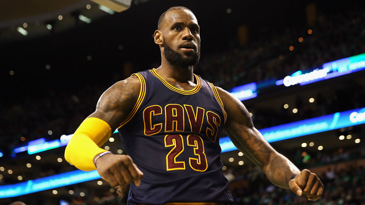 NBA: LeBron James' Old Footage from High School Proves He Was a Beast ...