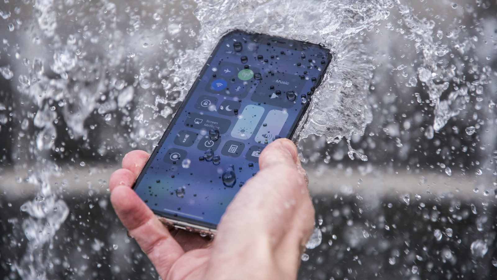 Apple iPhone 12 to be Completely Waterproof, Hints New Patent