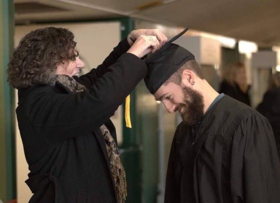 15+ Pictures That Shower Us With Hope and Strength to Survive Anything