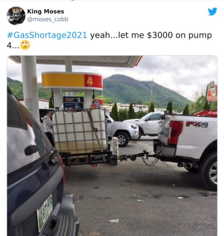 25+ Pictures That Show Americans Freaking Out Over The ‘Gas Shortage ...