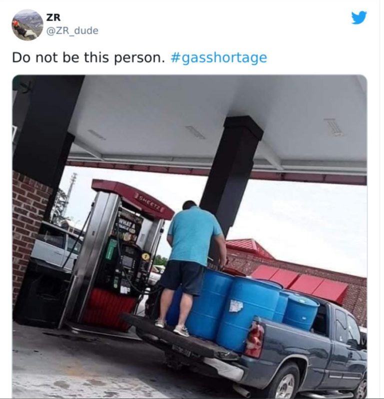 25+ Pictures That Show Americans Freaking Out Over The ‘Gas Shortage ...