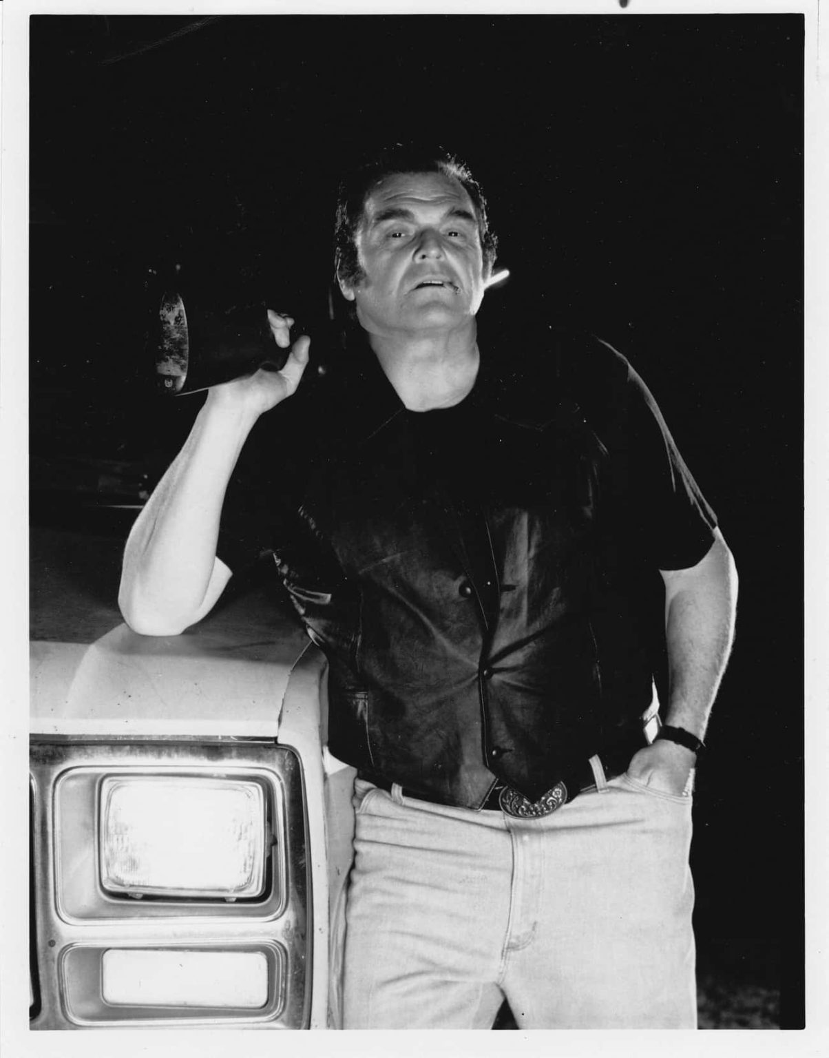 An Entire Community Made A Vigilante Pact To Kill The Town Bully And ...