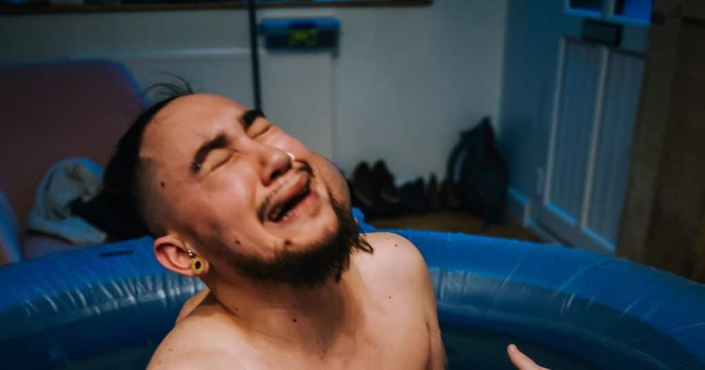 Trans Dad’s Home Birth Pictures Beautifully Capture the Raw Emotion of ...