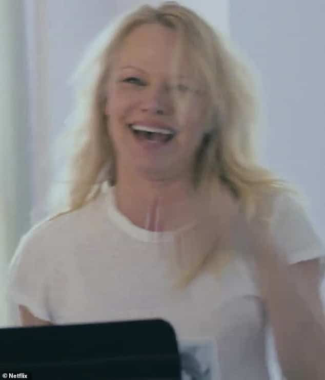 Pamela Anderson 55 Looks Totally Unrecognizable In The First Trailer