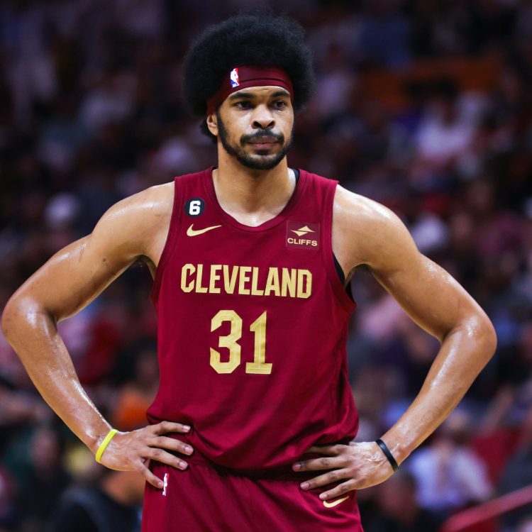 NBA Trade Rumor: Golden State Warriors Jarrett Allen Cleveland ...