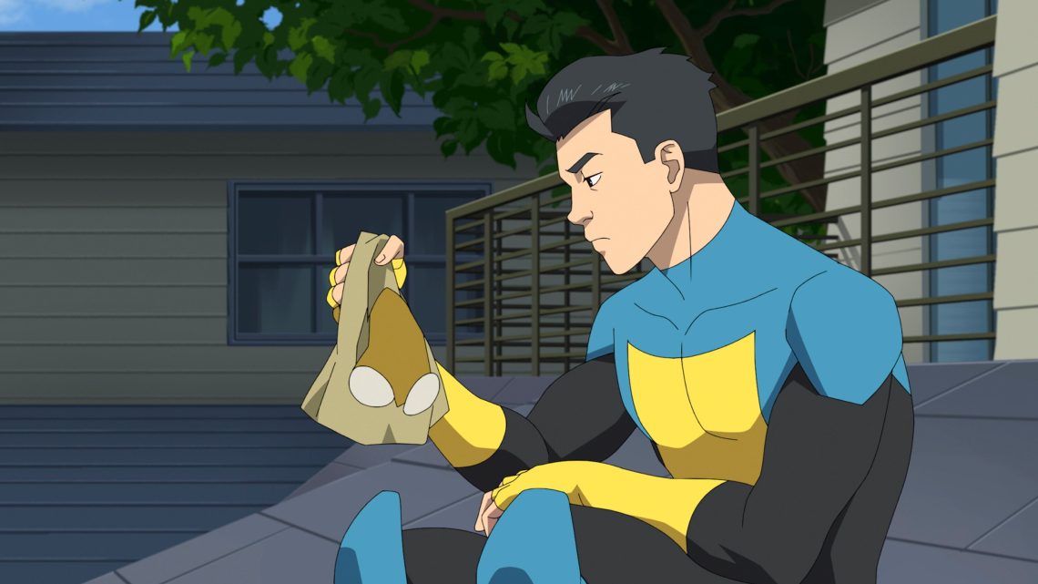 Invincible Season 2 - Mark Grayson's New Costume REVEALED!