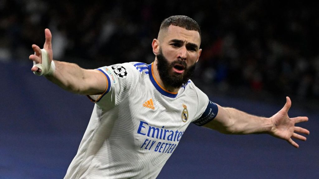 Karim Benzema's Hand Bandage Explained Amid Premier League Transfer ...