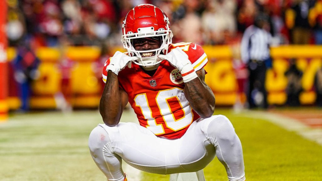 NFL News: Tyreek Hill's Transition From Kansas City Chiefs Glory to ...