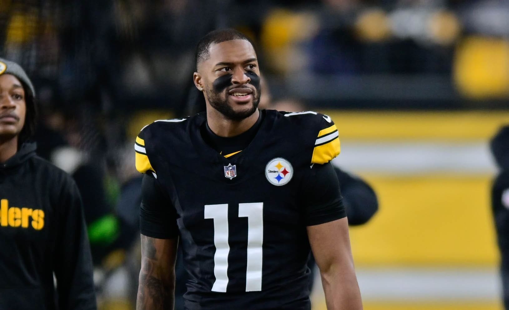 NFL News: New York Giants SIGN Pro Bowl Veteran Allen Robinson to Boost ...