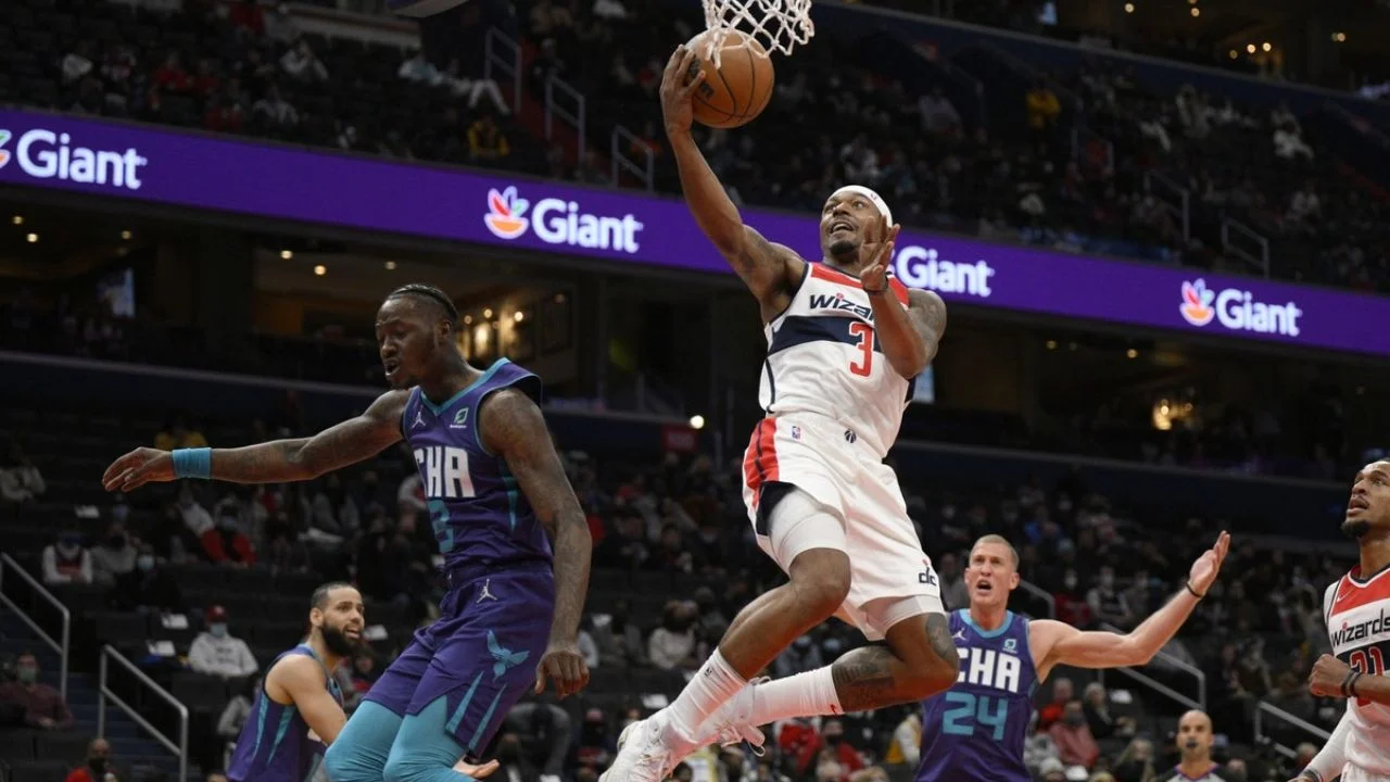 A Closer Look At NBA's $10,000,000,000 Revenue Sources - TV Rights ...