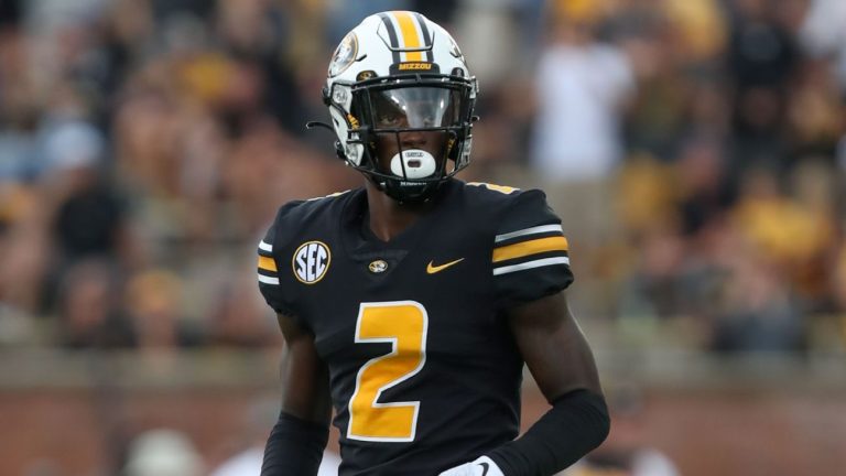NFL News: Detroit Lions Strengthen Defense By Signing Ennis Rakestraw ...