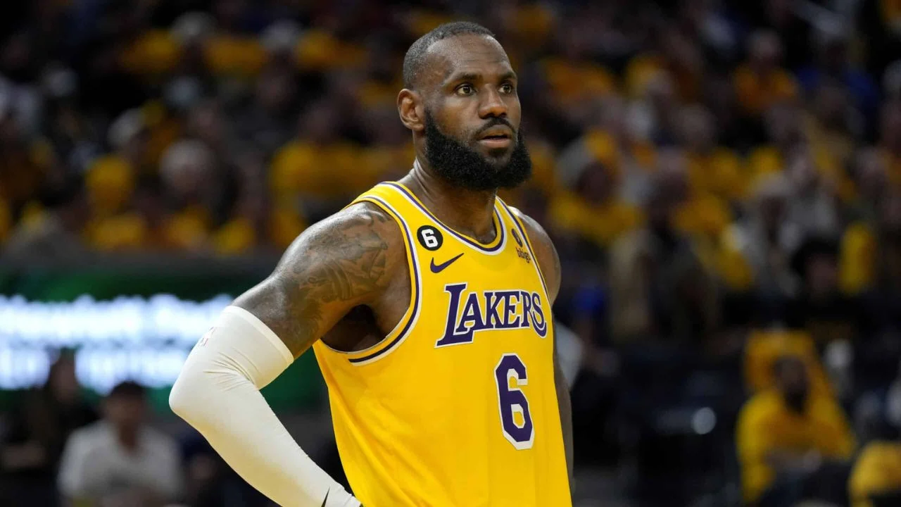 LeBron James Praises Larry Bird's 60-Point Game, A Look Back at an NBA ...