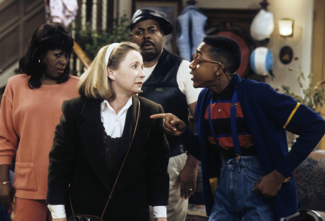 Debra Jo Rupp Biography - Age, Movies, TV Shows, Family, Net Worth