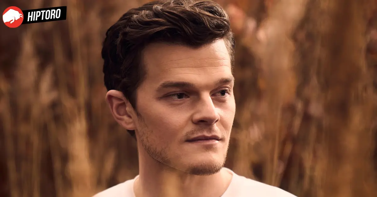 Robert Aramayo - Biography, Age, TV Shows, News, Net Worth, Photos
