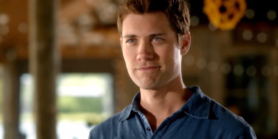 Drew Seeley Biography - Age, Career, Wife, Net Worth