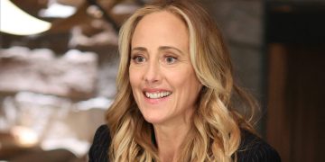 Meet Kim Raver: All About 'Dr. Teddy Altman' from Grey's Anatomy