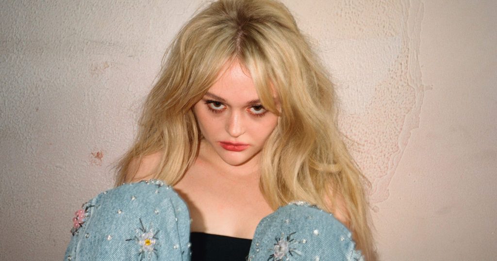 Emily Alyn Lind's Biography - Age, Wiki, Movies