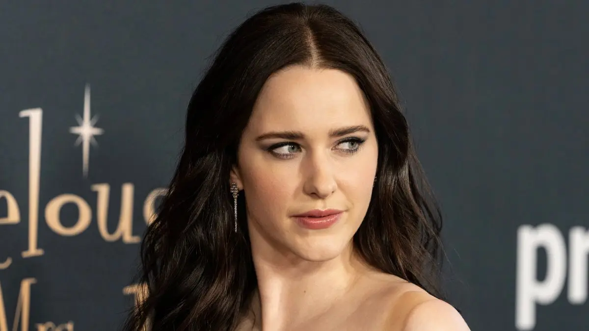 Rachel Brosnahan's Wiki: Early Life, Career, Personal Life, Net Worth