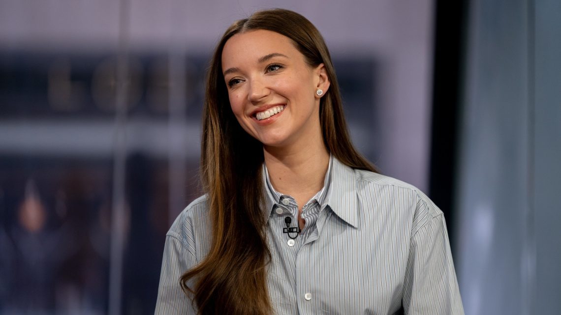 Who is Nicole Brydon Bloom? Age, Bio, Career, Net Worth